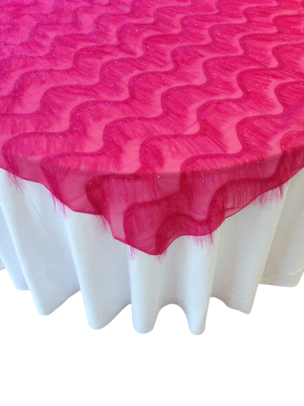 Sur-nappe burlesque rose avec frou frou - Le Vaisselier - Tout pour une ...